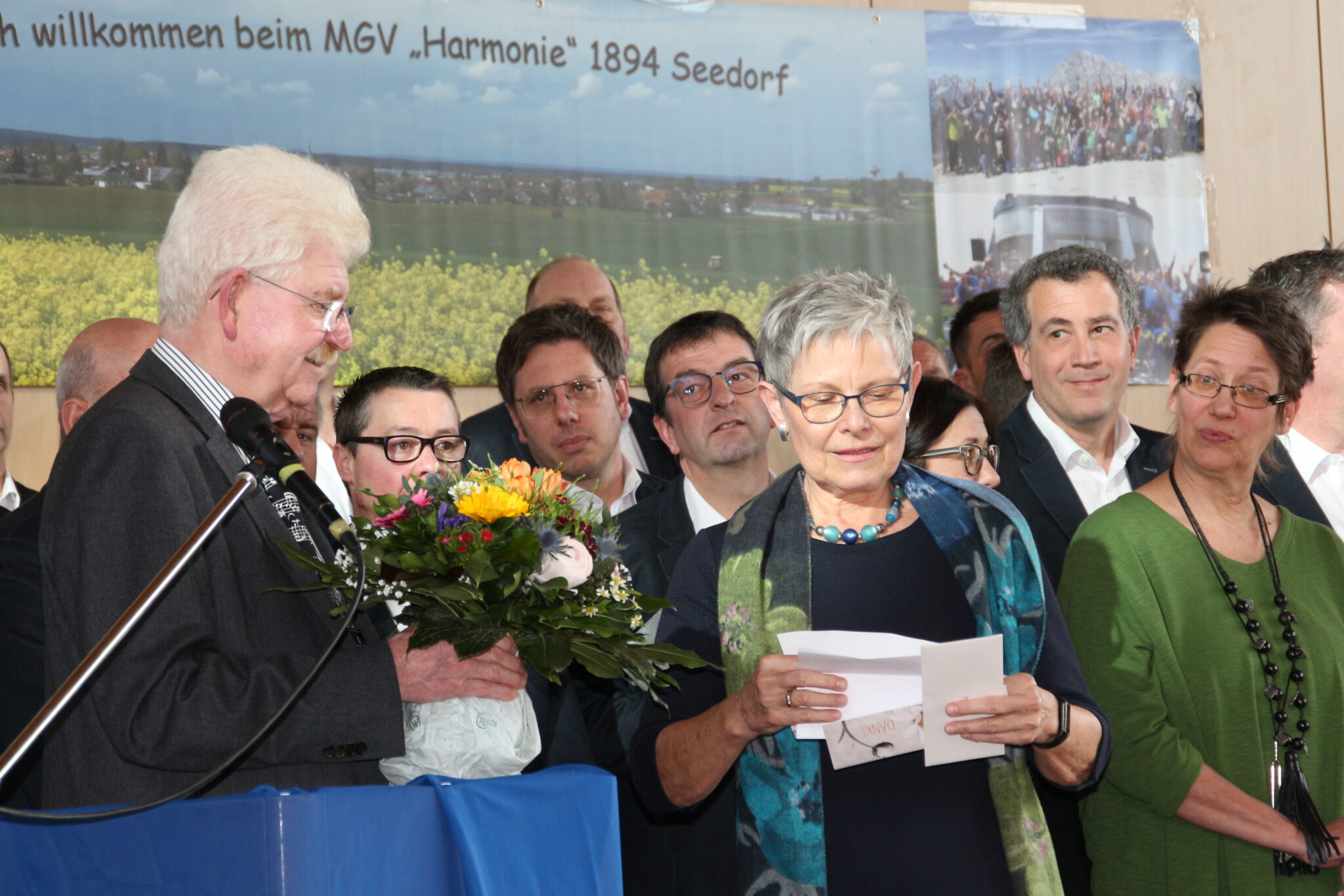 Monika Koch als Geschäftsführerin des Chorverbands verabschiedet ...